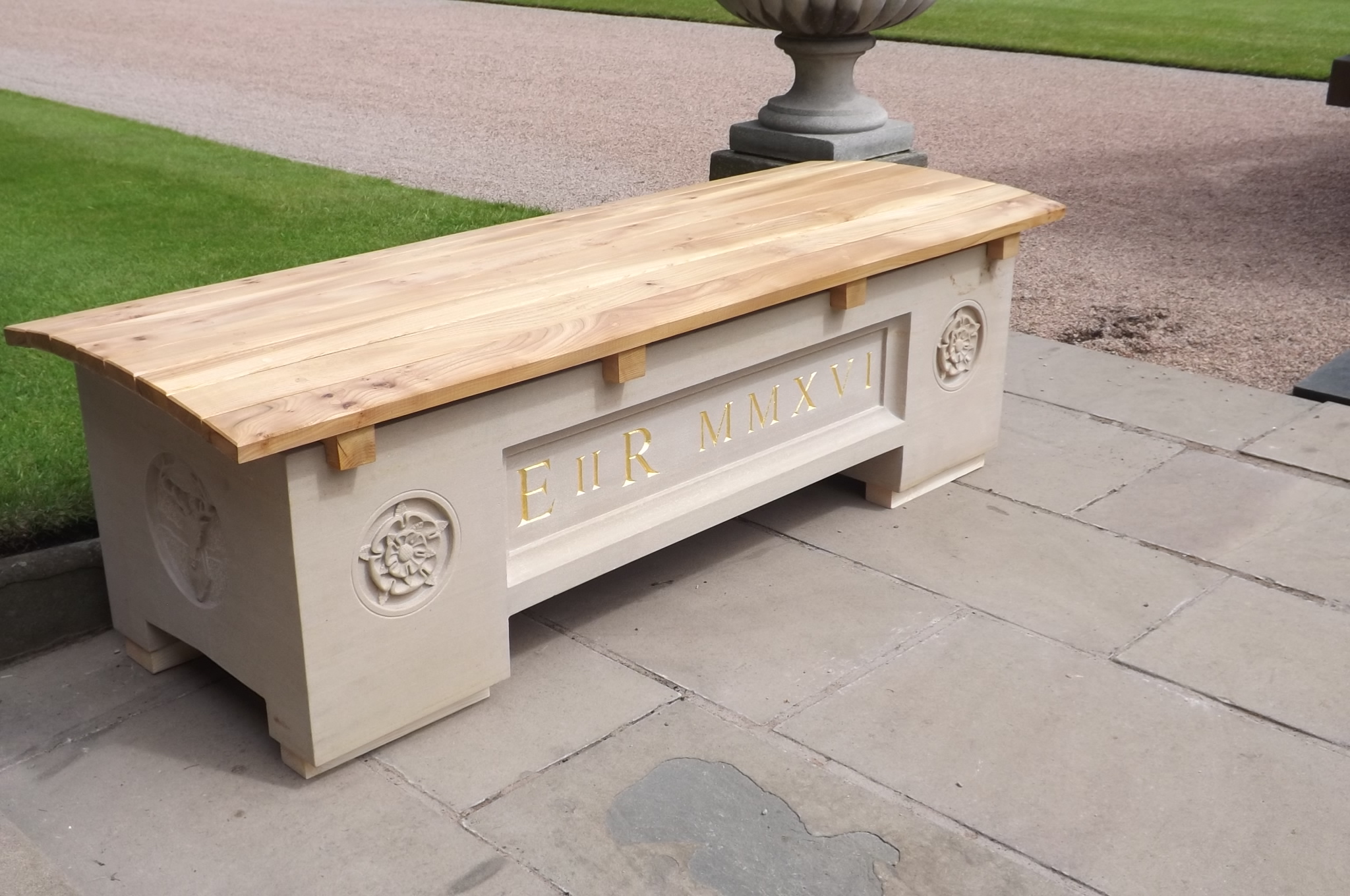 Queen’s 90th birthday bench made with Clashach stone